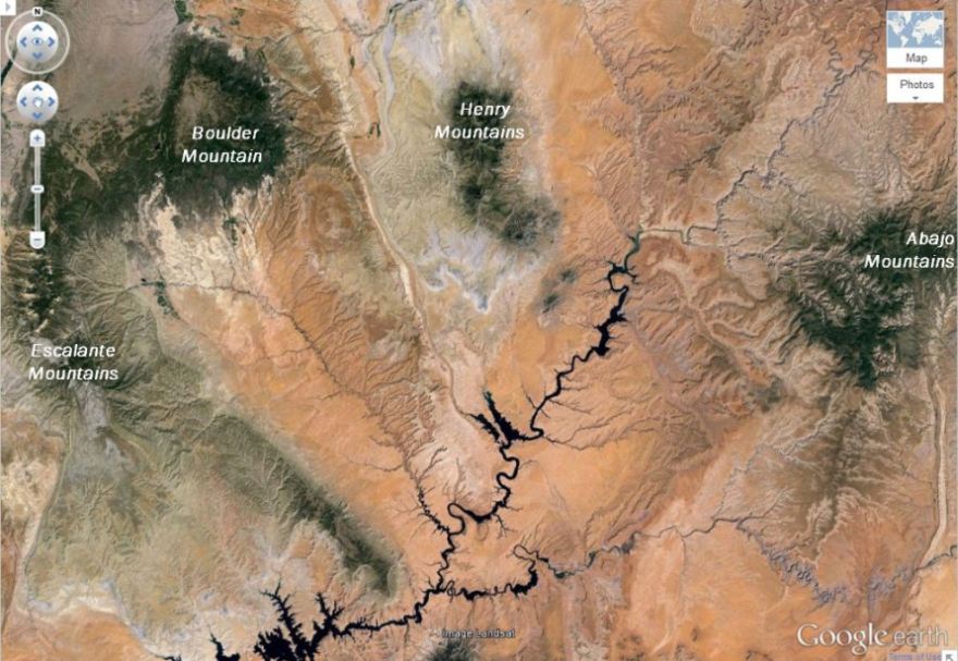 Four-monocline Satellite View