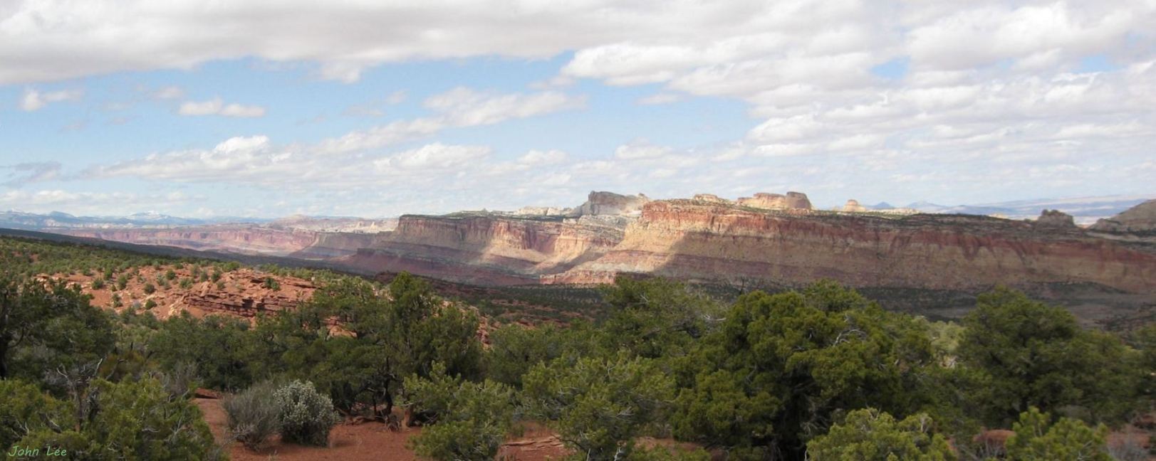 Burr Trail Travel GUide